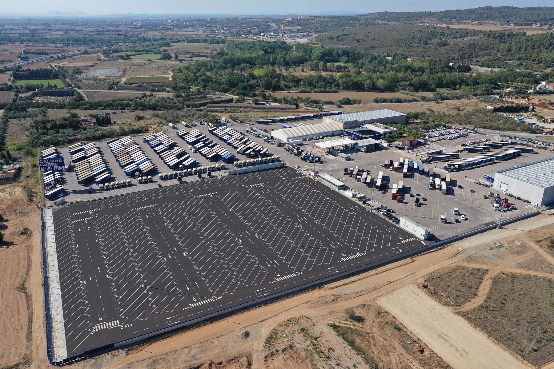 Inauguramos nuevo parking con 200 plazas adicionales - Calsina Carré ...